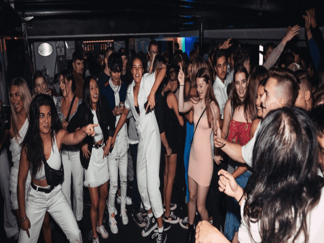 Cadman Cruises - Prom Night Events